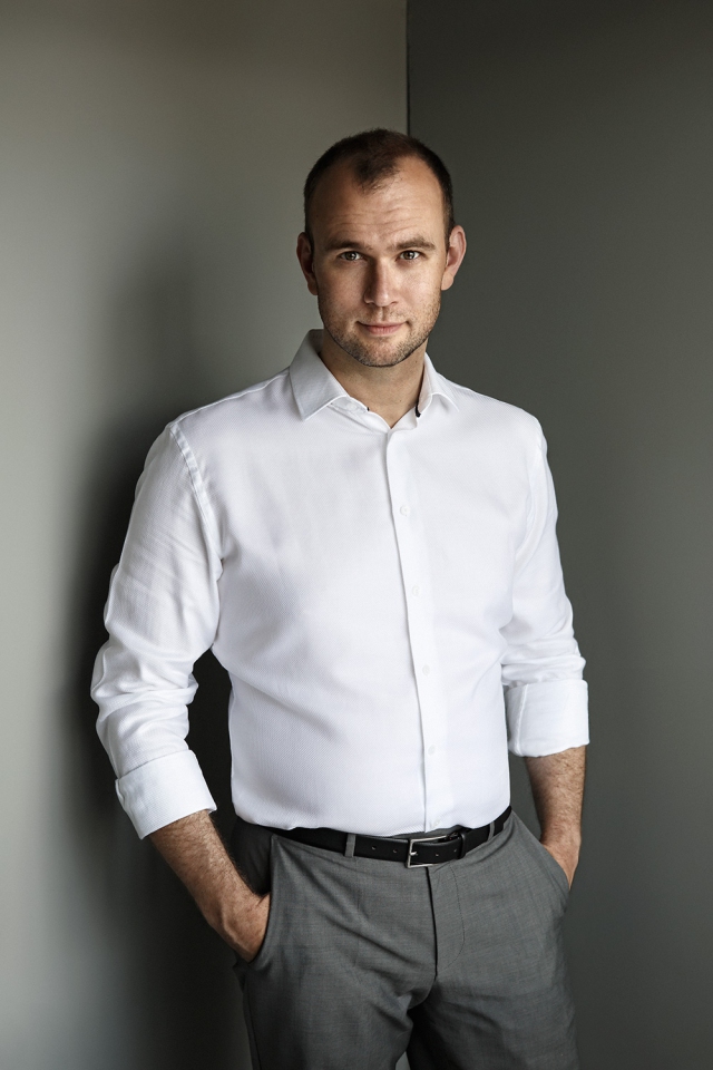 Multimedia, Péter Halász